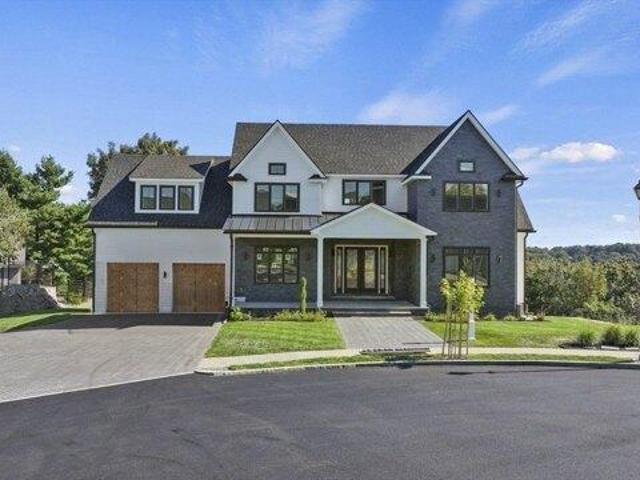 6 bedroom, Saugus MA 01906 LS102121440