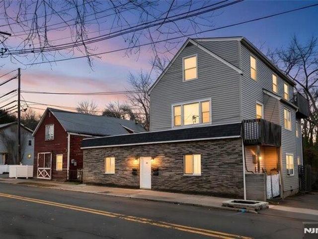 6 bedroom, Saddle Brook NJ 07663 105175574