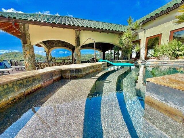 6 bedroom, Saint John IN 00830 104479351