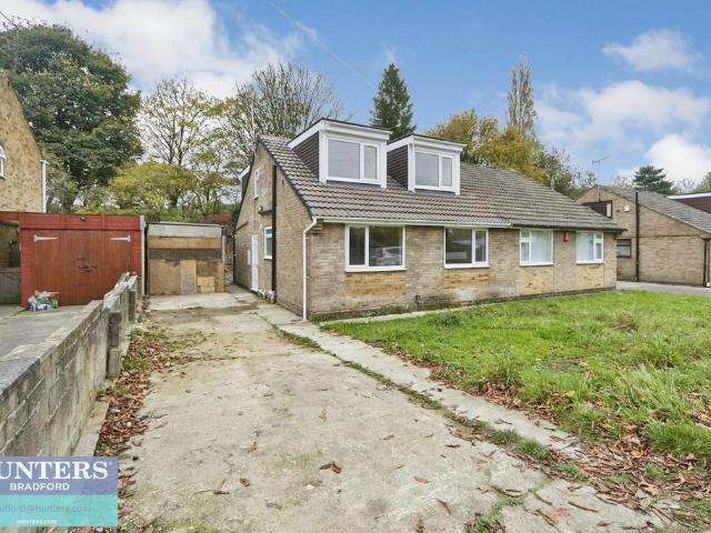 6 bedroom semi detached bungalow for sale
