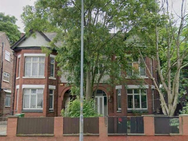 6 Bedroom Semi Detached House