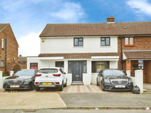 6 Bedroom Semi Detached House