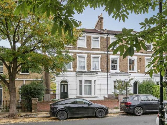 6 Bedroom Semi Detached House