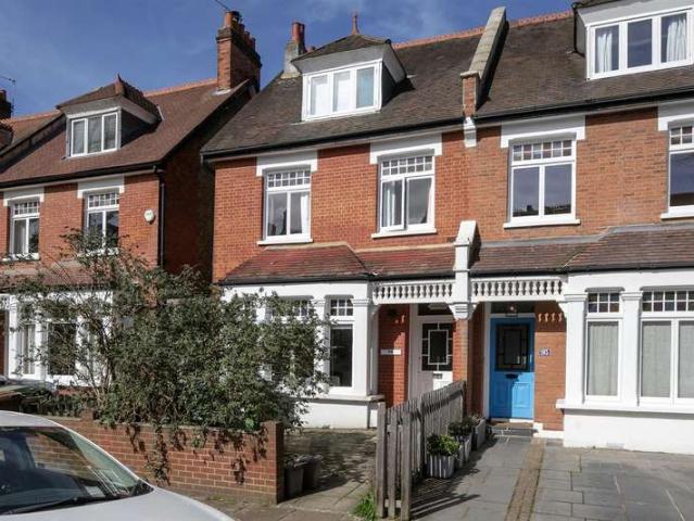 6 Bedroom Semi Detached House