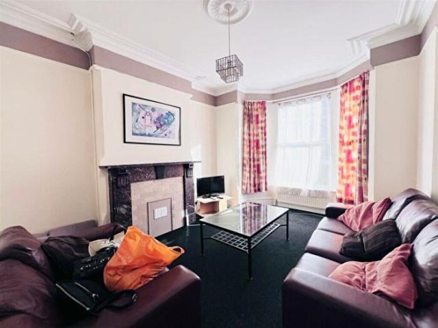 6 Bedroom Semi Detached House To Rent In Burford Road, Nottingham, NG7