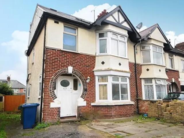 6 Bedroom Semi Detached House To Rent In Cowley Road, Oxford, OX4