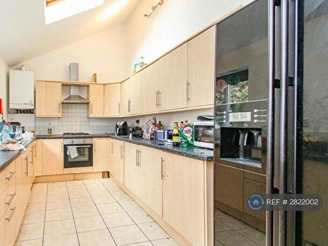 6 Bedroom Semi Detached House To Rent In Elmsthorpe Avenue, Nottingham, NG7