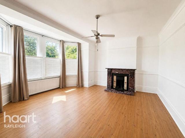 6 bedroom semi detached house to rent