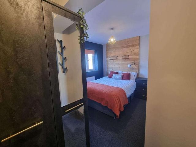 6 bedroom property to rent