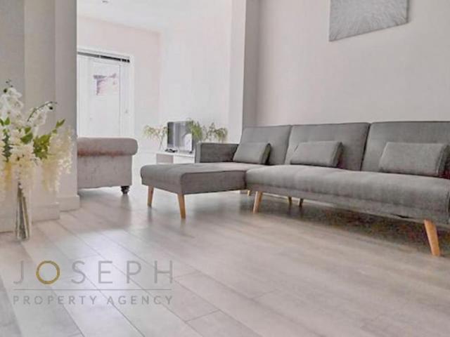 6 bedroom semi detached house to rent