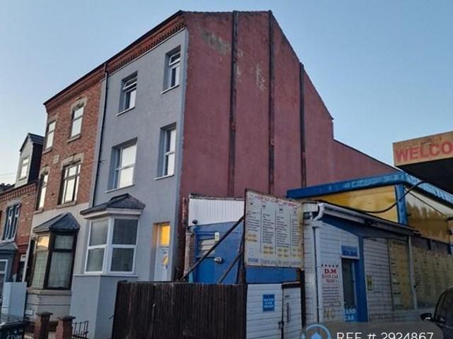 6 bedroom semi detached house to rent