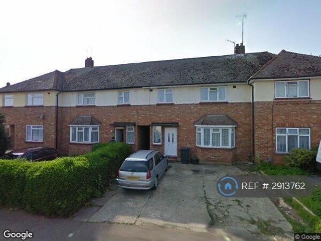 6 bedroom semi detached house to rent