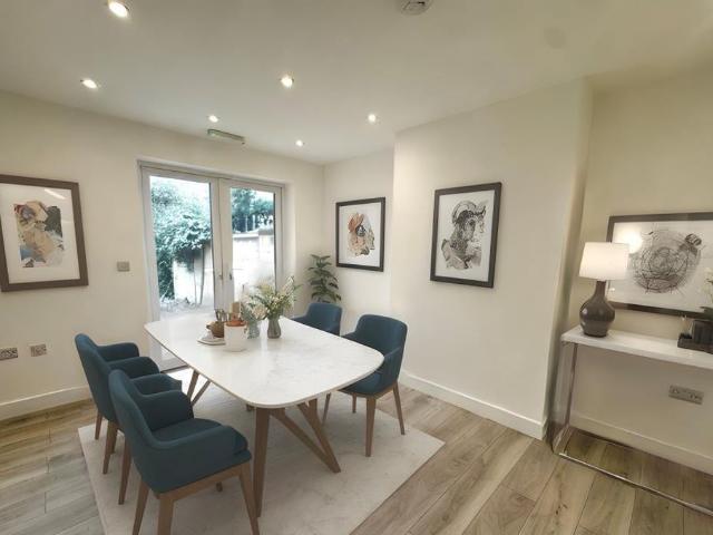 6 bedroom semi detached house to rent