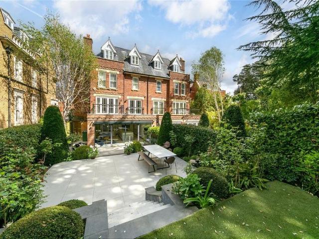 6 bedroom semi detached house to rent