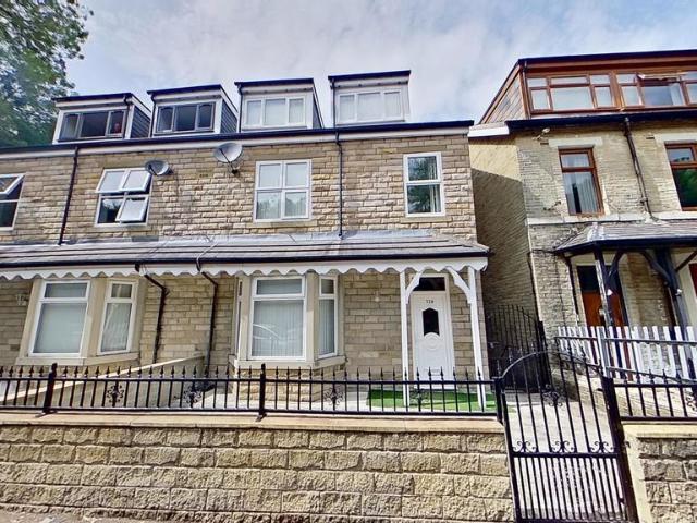 6 bedroom semi detached house to rent