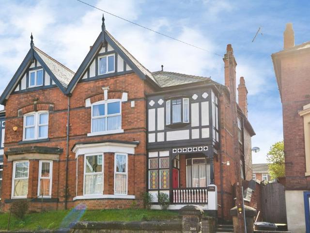 6 bedroom semi detached house for sale