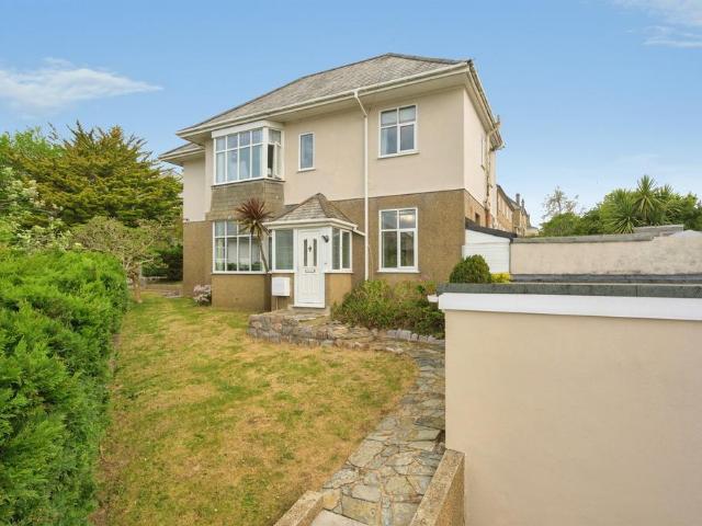 6 bedroom semi detached house for sale