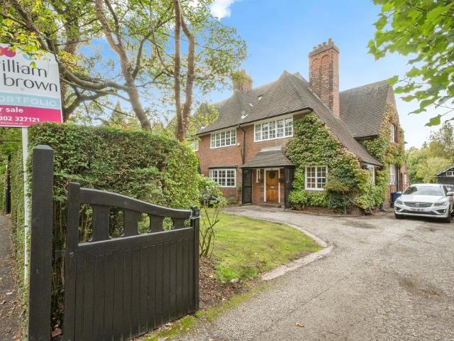 6 bedroom semi detached house for sale