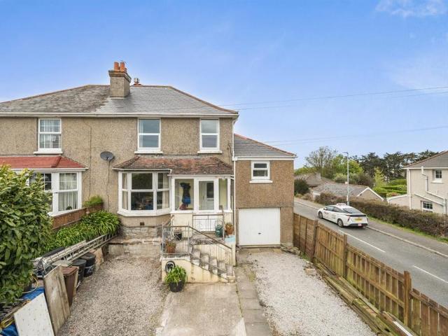 6 bedroom semi detached house for sale