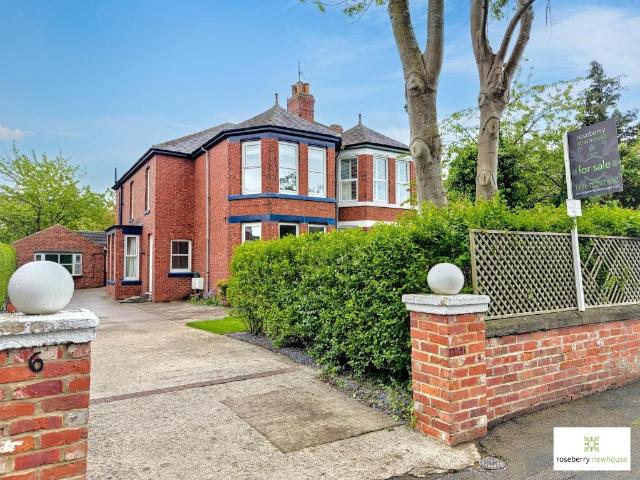 6 bedroom semi detached house for sale