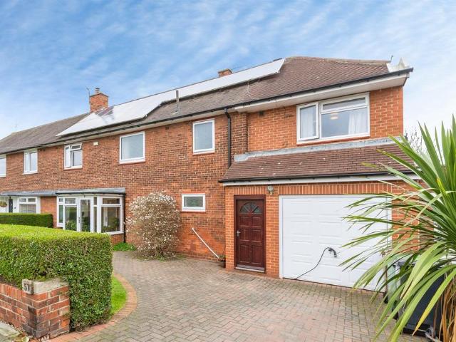 6 bedroom semi detached house for sale