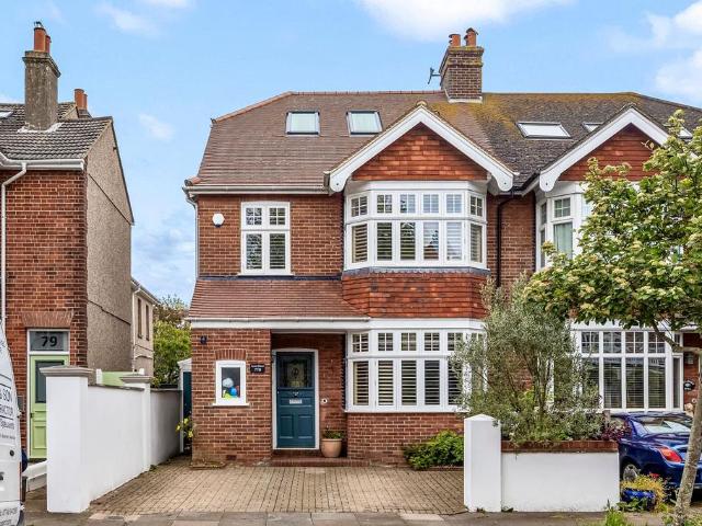 6 bedroom semi detached house for sale