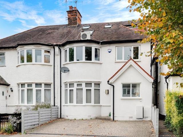 6 bedroom semi detached house for sale