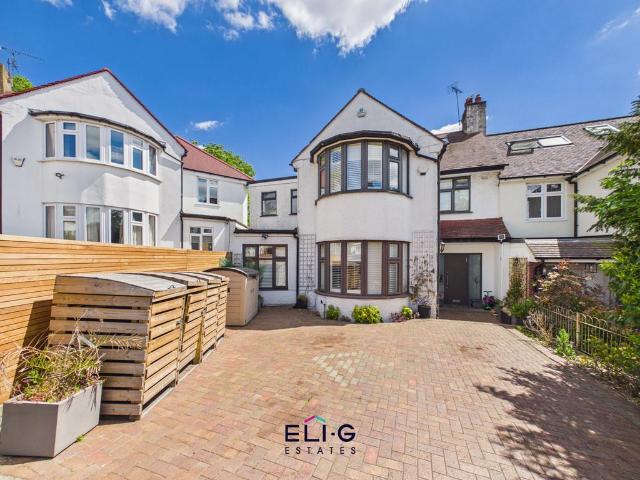 6 bedroom semi detached house for sale
