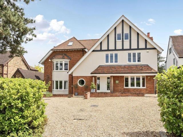 6 bedroom semi detached house for sale