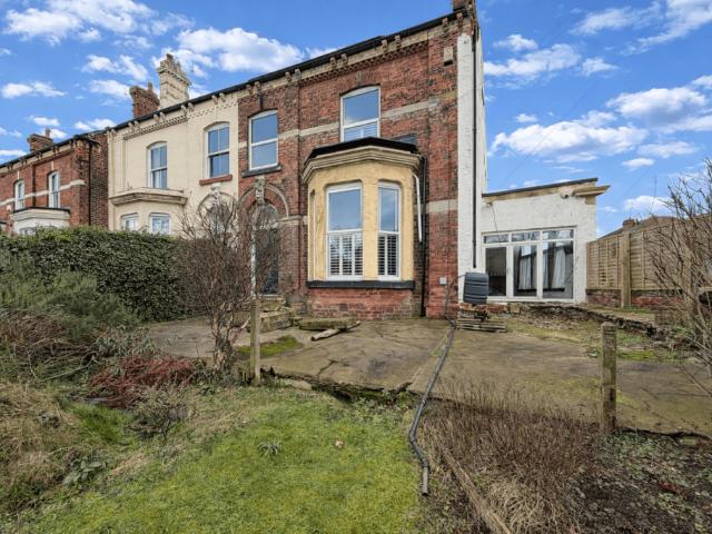 6 bedroom semi detached house for sale