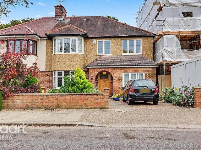 6 bedroom semi detached house for sale
