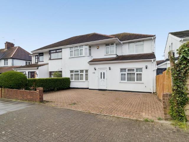 6 bedroom semi detached house for sale