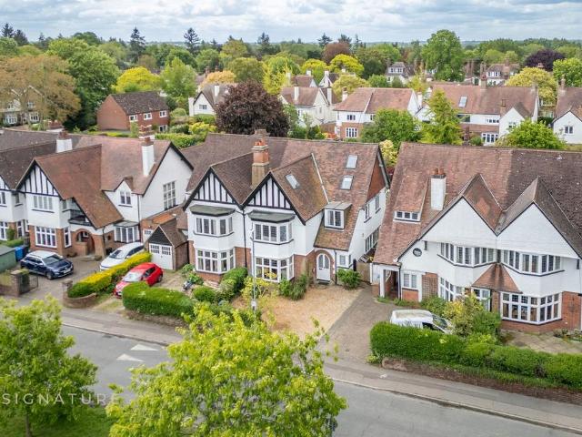 6 bedroom semi detached house for sale