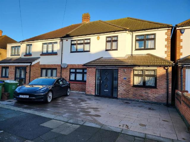 6 bedroom semi detached house for sale