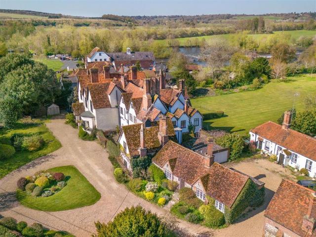 6 bedroom semi detached house for sale