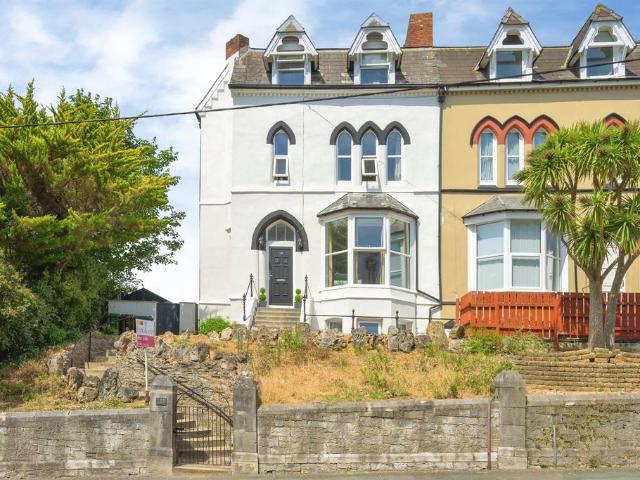 6 bedroom semi detached house for sale
