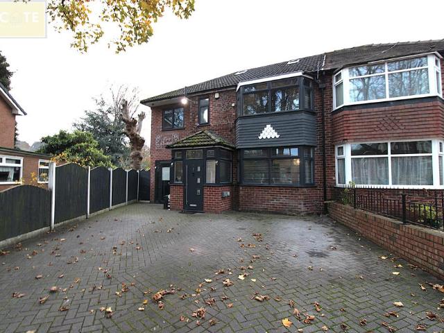 6 bedroom semi detached house for sale