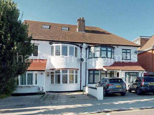 6 bedroom semi detached house for sale