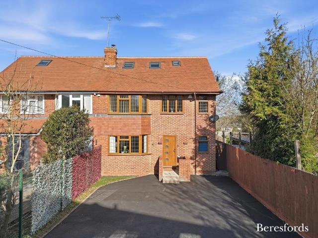 6 bedroom semi detached house for sale
