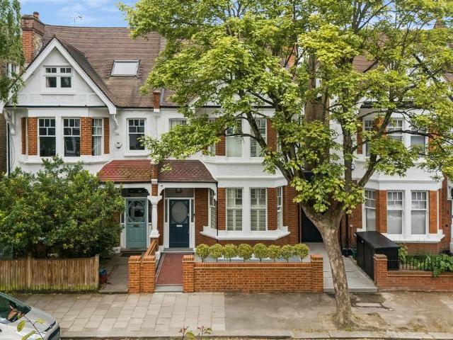6 bedroom semi detached house for sale