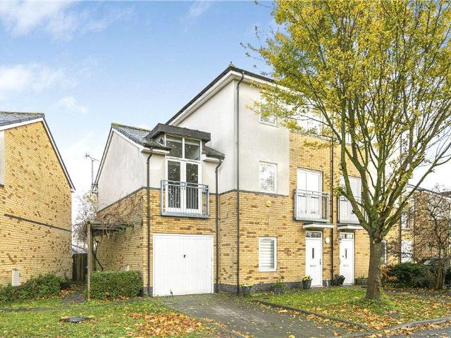 6 bedroom semi detached house for sale