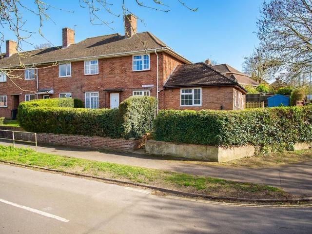 6 bedroom semi detached house for sale