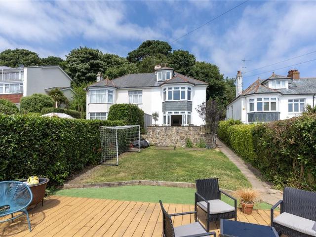 6 bedroom semi detached house for sale