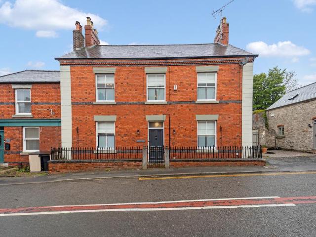 6 bedroom semi detached house for sale