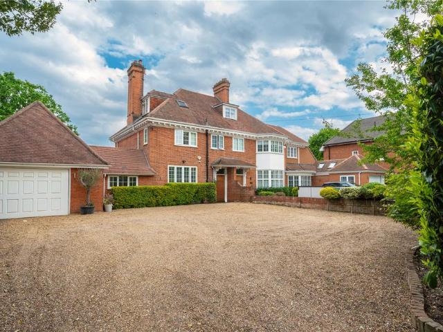 6 bedroom semi detached house for sale