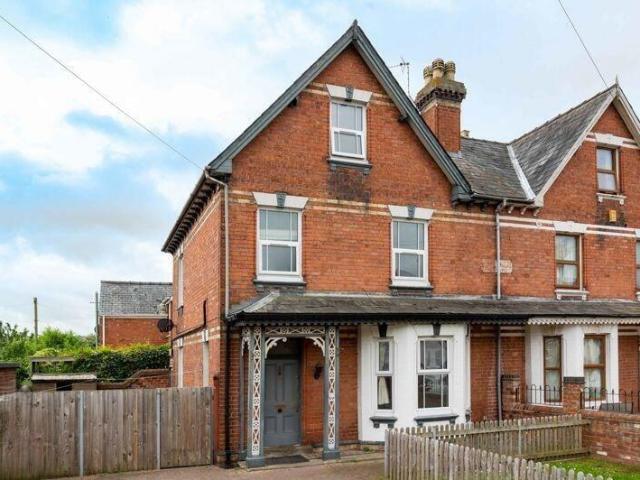 6 bedroom semi detached house for sale