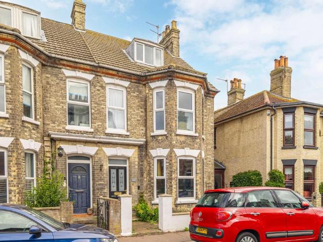 6 bedroom semi detached house for sale