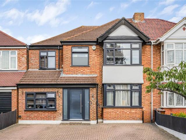6 bedroom semi detached house for sale