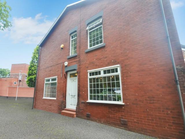6 bedroom semi detached house for sale