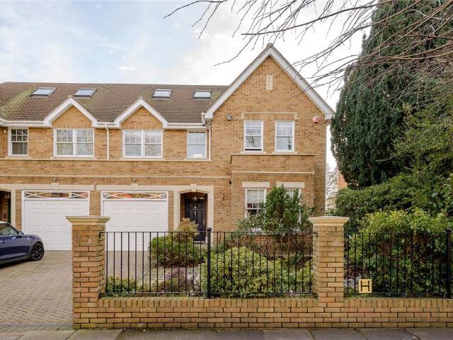6 bedroom semi detached house for sale